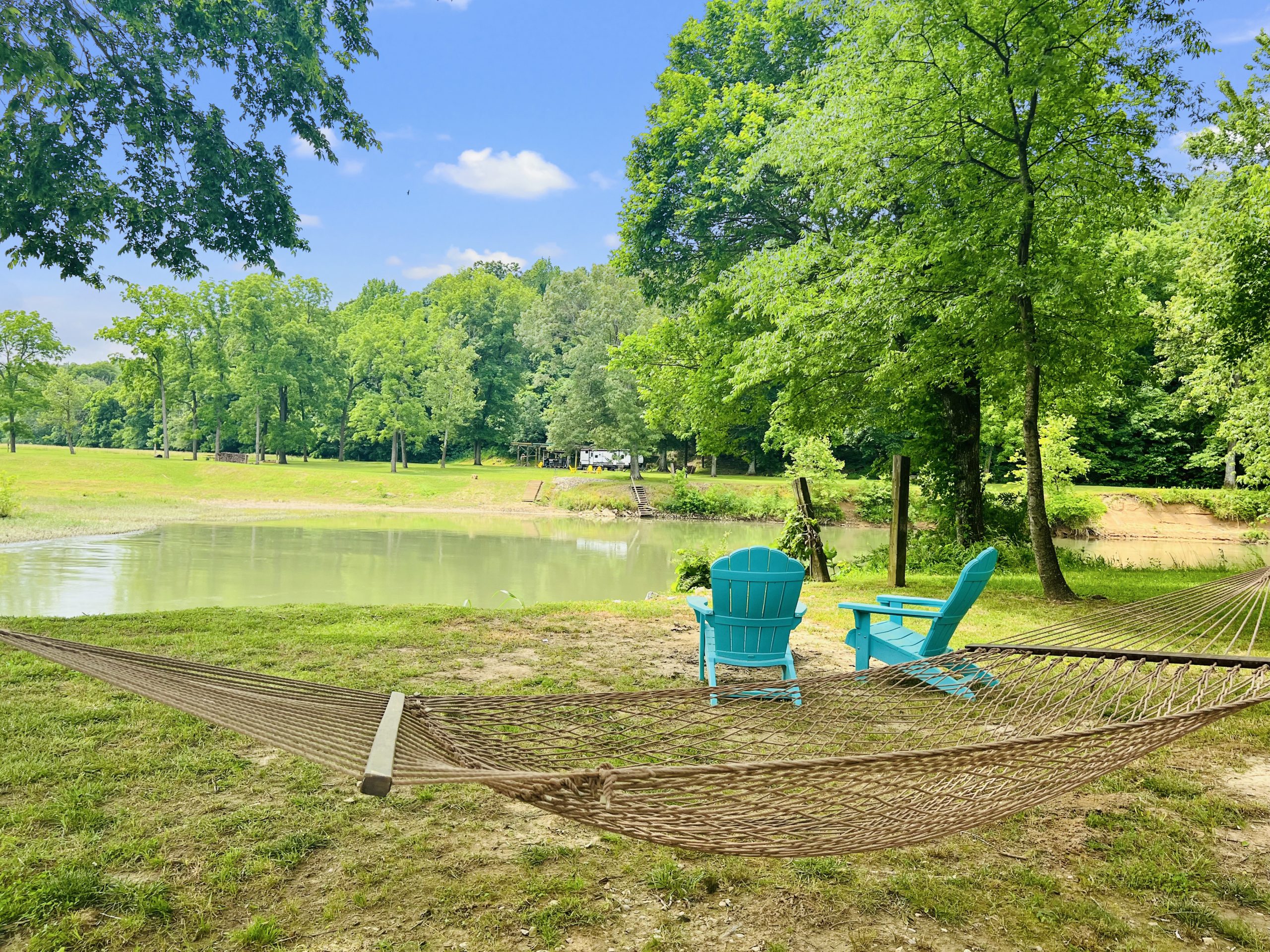 Grande RV CAMPSITE Riverfront - Trukees.com